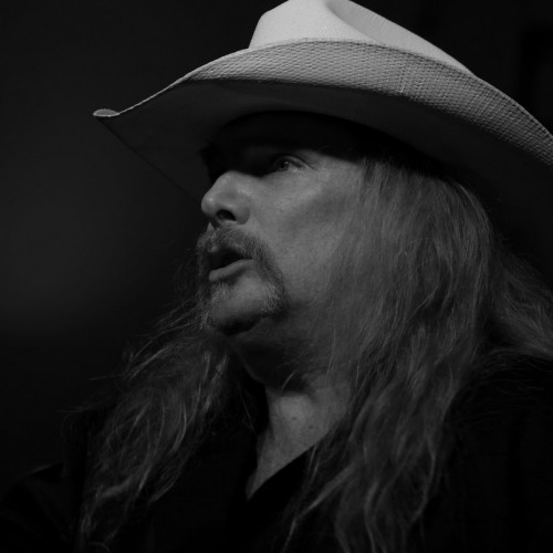 Metal Hangar 18 « Почина вокалистът на MOLLY HATCHET – Phil McCormack