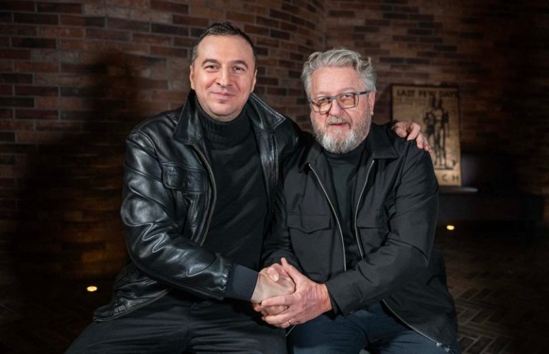 Metal Hangar 18 « Ivan Novak (Laibach), Accept и Hatebreed във „Фрактура“